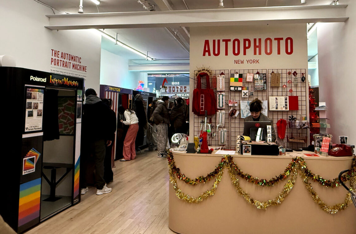Photo Booths Are Back in Style, and So Are Photo-Strip Memories – New ...